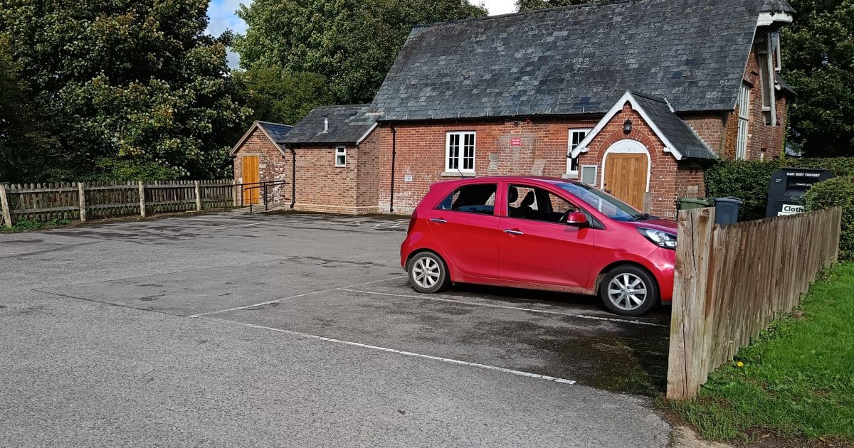 Upper Wield Circular via Three Castles Path and Ox Drove. - Ramblers